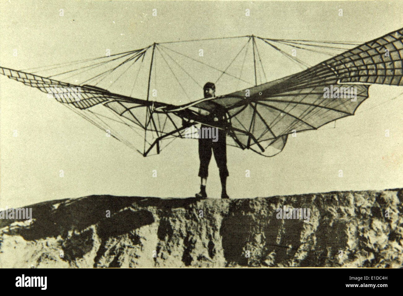 Otto lilienthals glider hi-res stock photography and images - Alamy