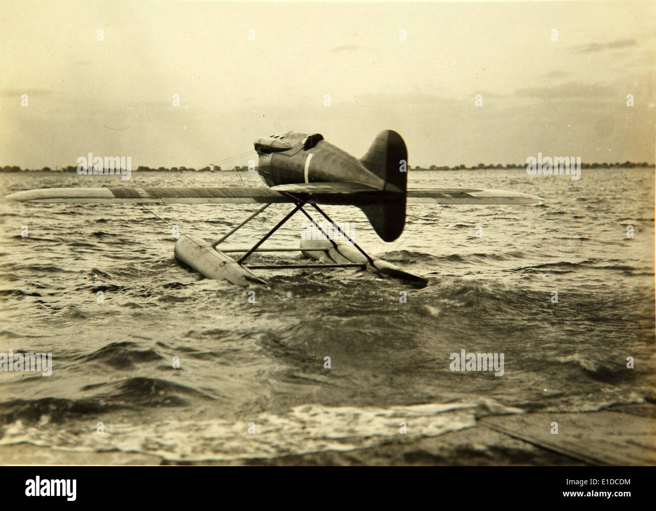 The Macchi M.39 was an Italian racing seaplane that gained fame in the ...