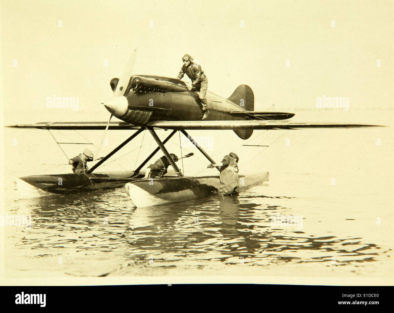 The Macchi M.39 was an Italian racing seaplane built in the late 1920s ...