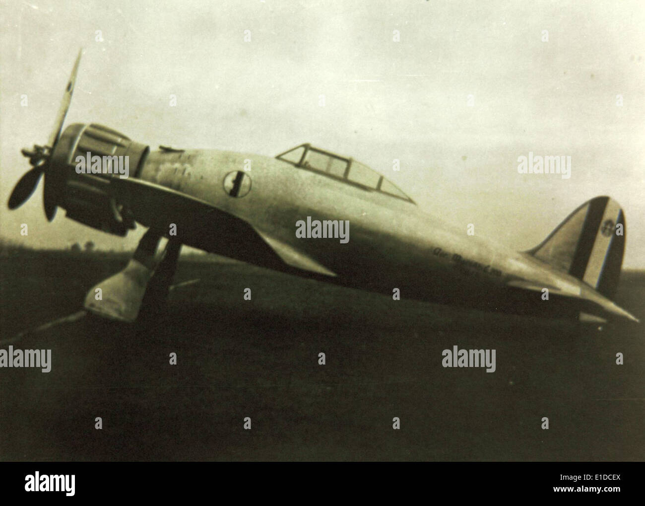The Macchi M.C. 200 Saetta was an Italian WWII fighter aircraft, known ...