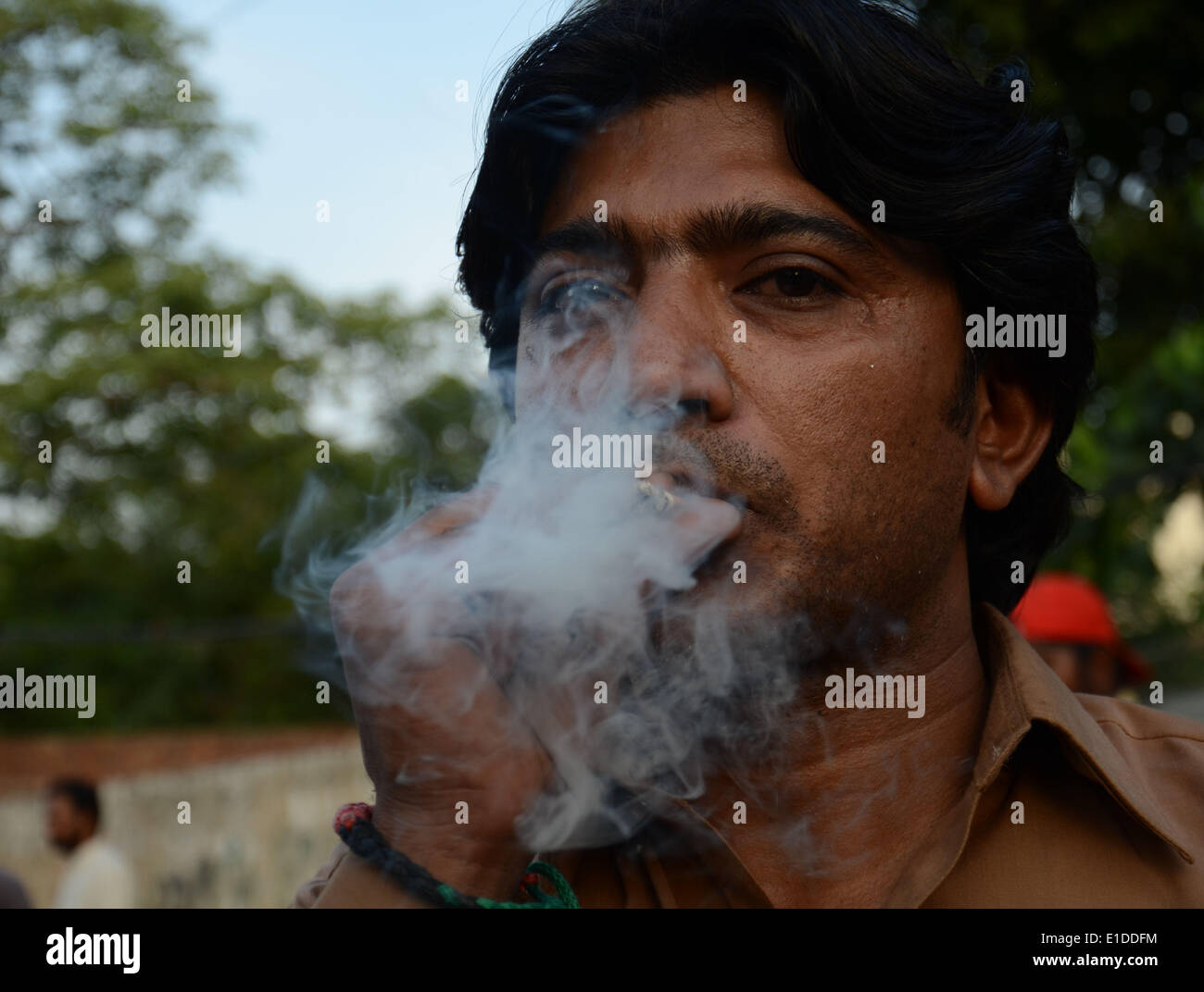 World no tobacco day lahore pakistan hi-res stock photography and ...