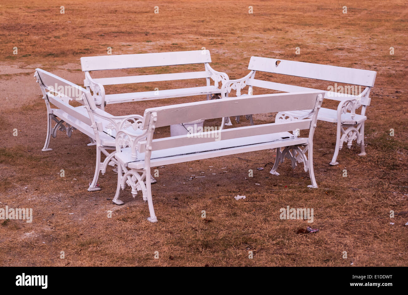 Wood white bench hi-res stock photography and images - Alamy