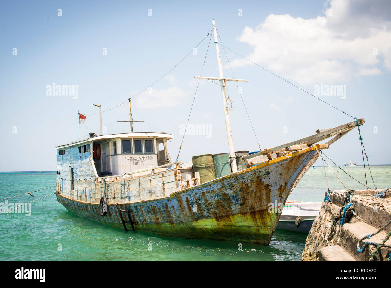 Indonesian fishing boat hi-res stock photography and images - Alamy