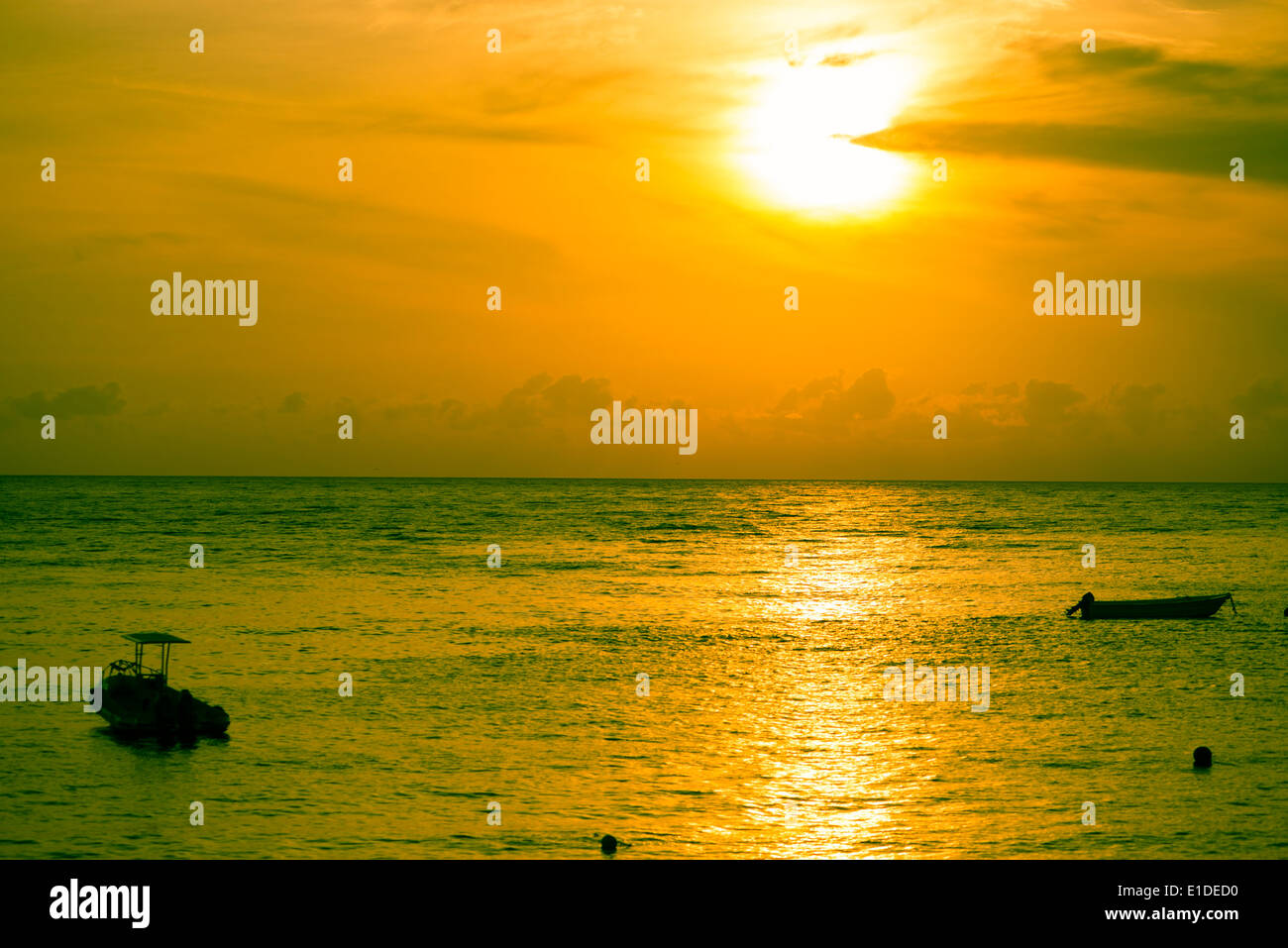 Bali sunset hi-res stock photography and images - Alamy