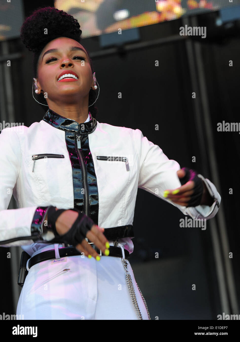 Philadelphia, Pennsylvania, USA. 31st May, 2014. R&B singer, JANELLE ...