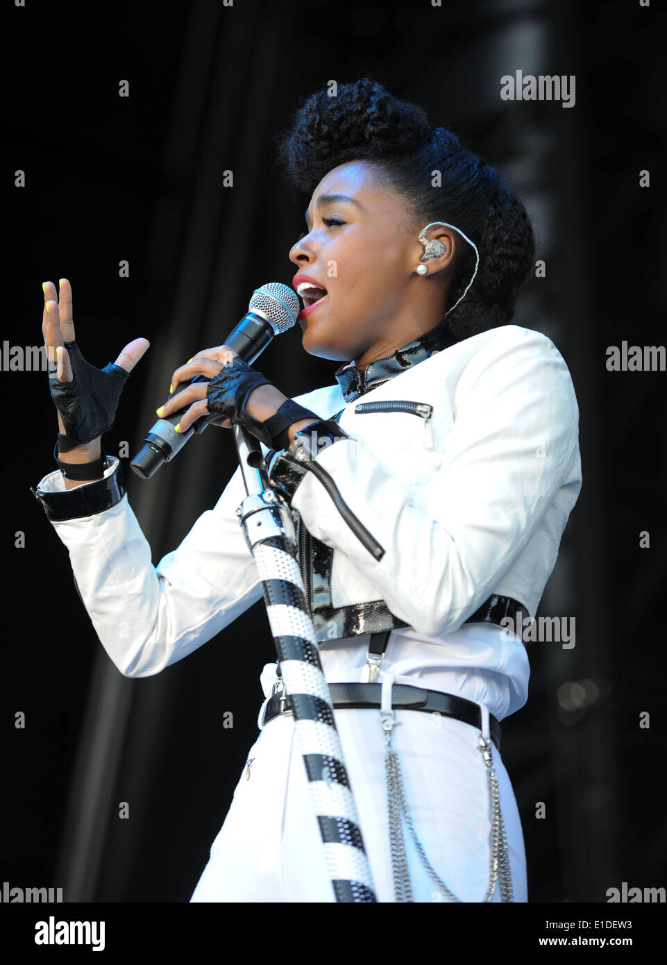 Philadelphia, Pennsylvania, USA. 31st May, 2014. R&B singer, JANELLE ...