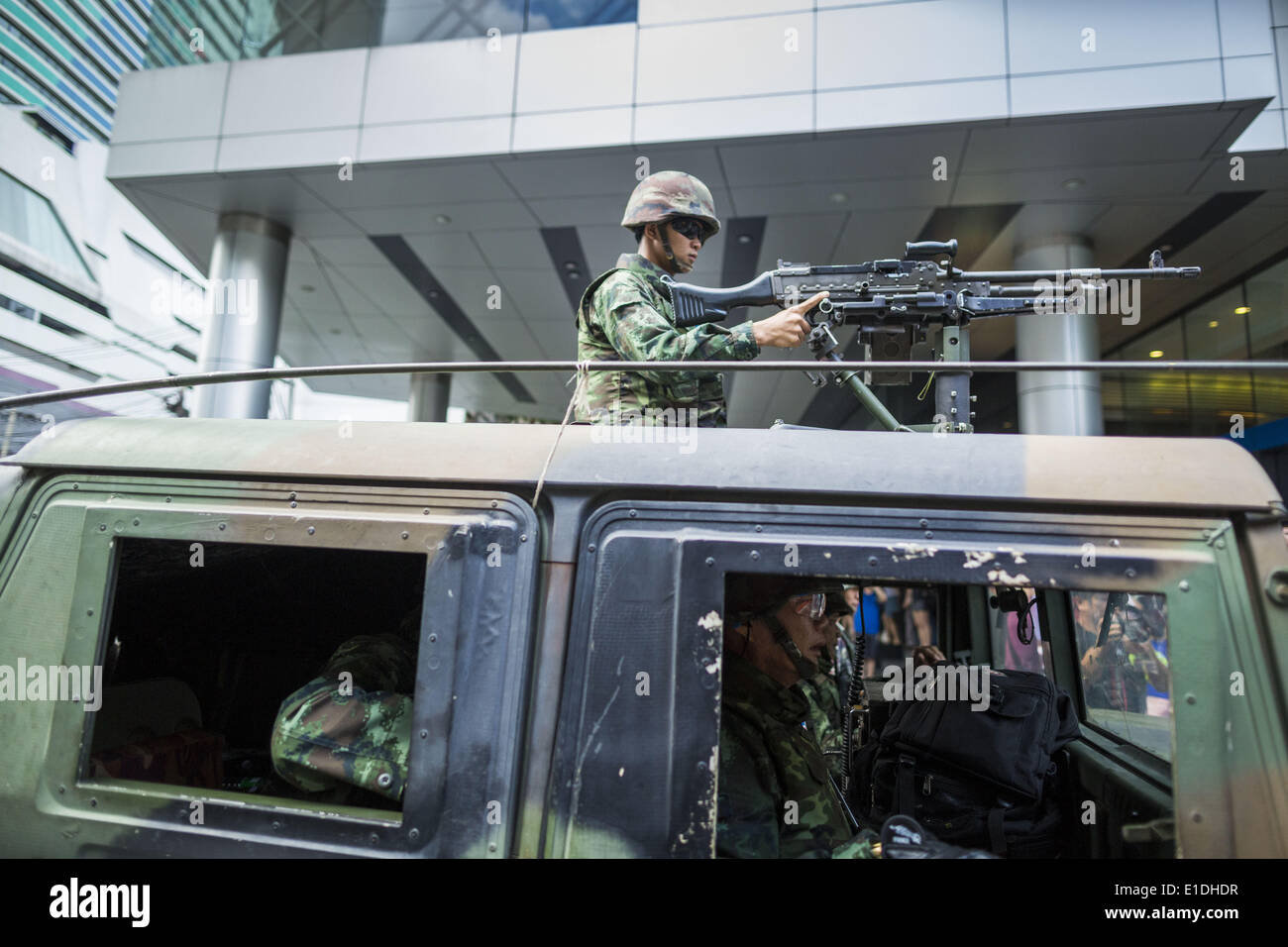 Bangkok, Thailand. 01st June, 2014. A Thai soldier in an armed humvee ...