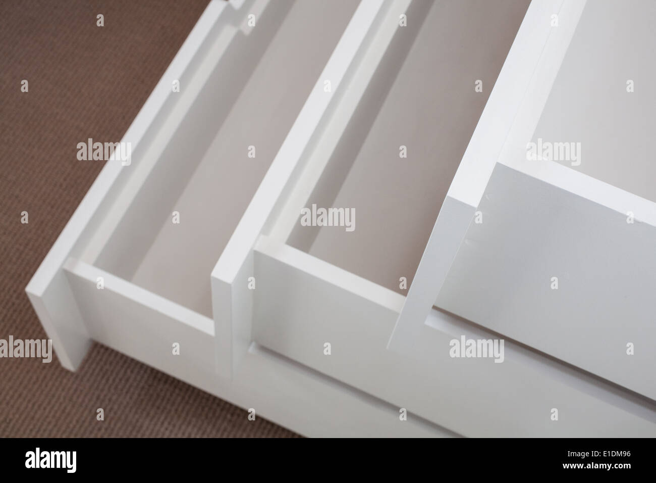 Open drawers hi-res stock photography and images - Alamy