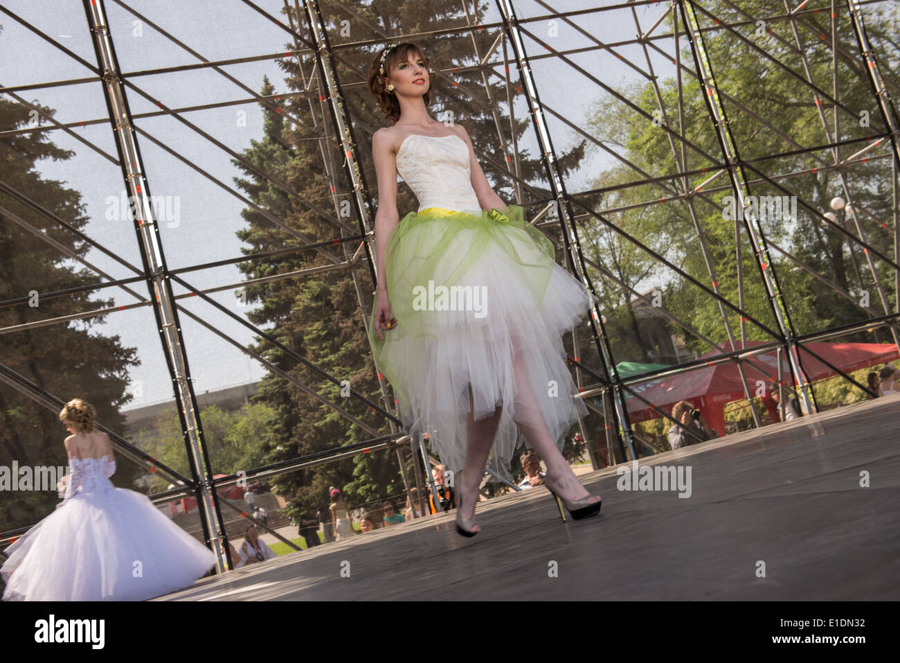 Traditional Parade of Brides in Donetsk, Ukraine Stock Photo - Alamy