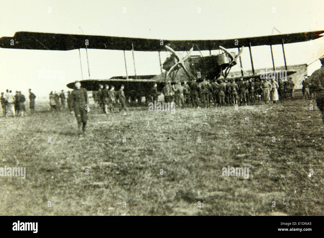Handley page 0 400 hi-res stock photography and images - Alamy