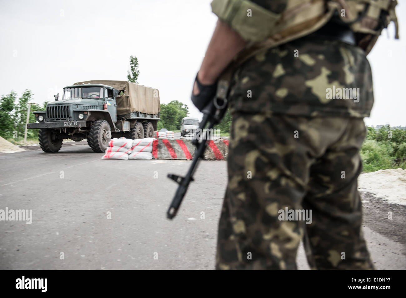 Ukrainian soldier on a check point near Dobropillia in Donetsk Oblast ...