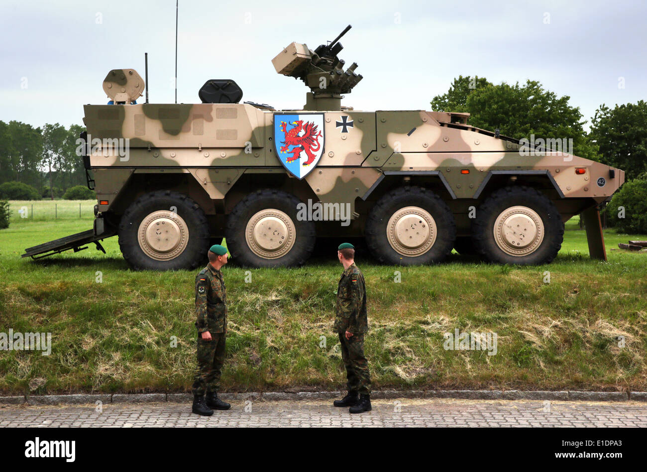 Armoured Fighting Vehicles High Resolution Stock Photography and Images ...