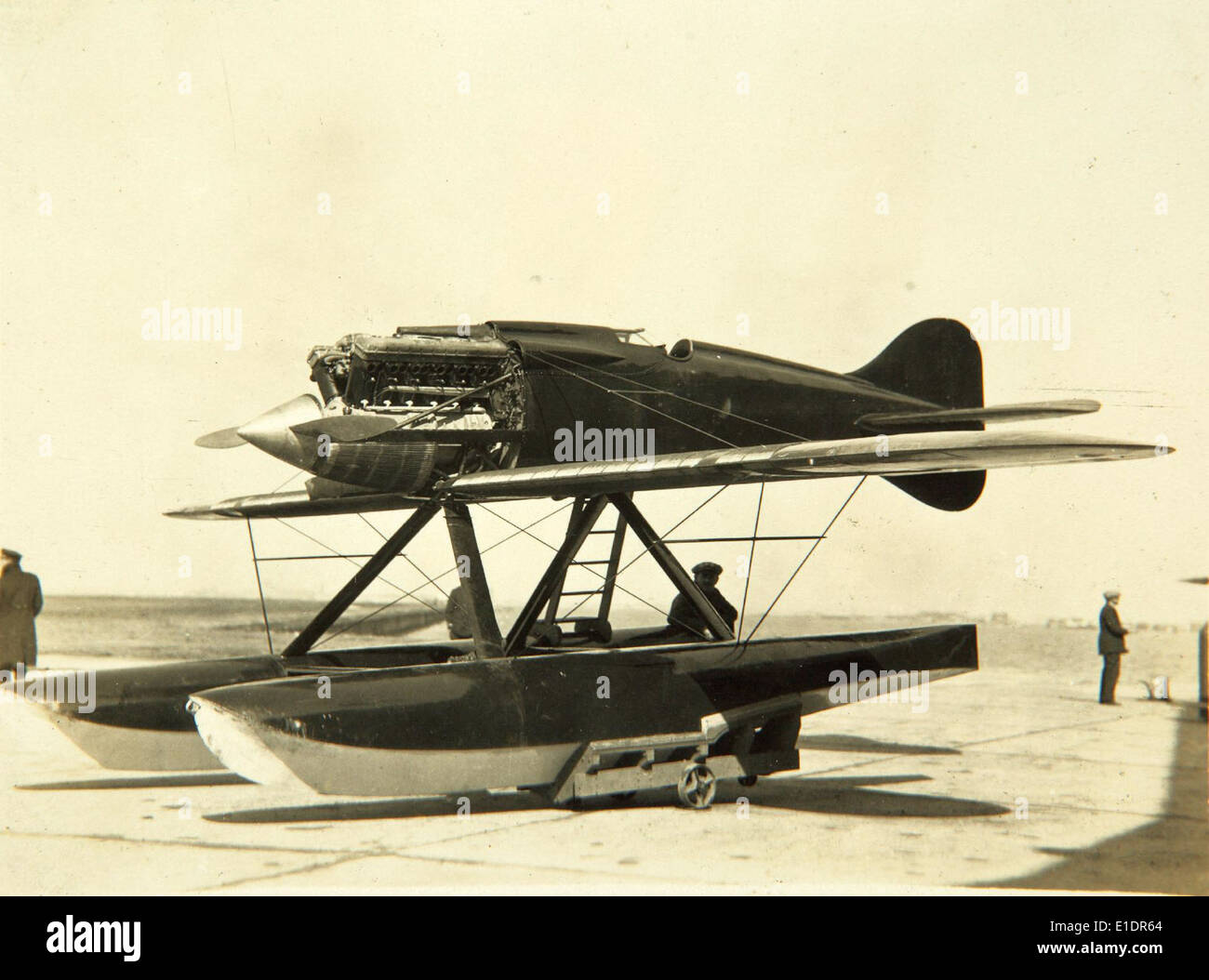 The Macchi M.39 was a high-speed Italian racing seaplane designed in ...