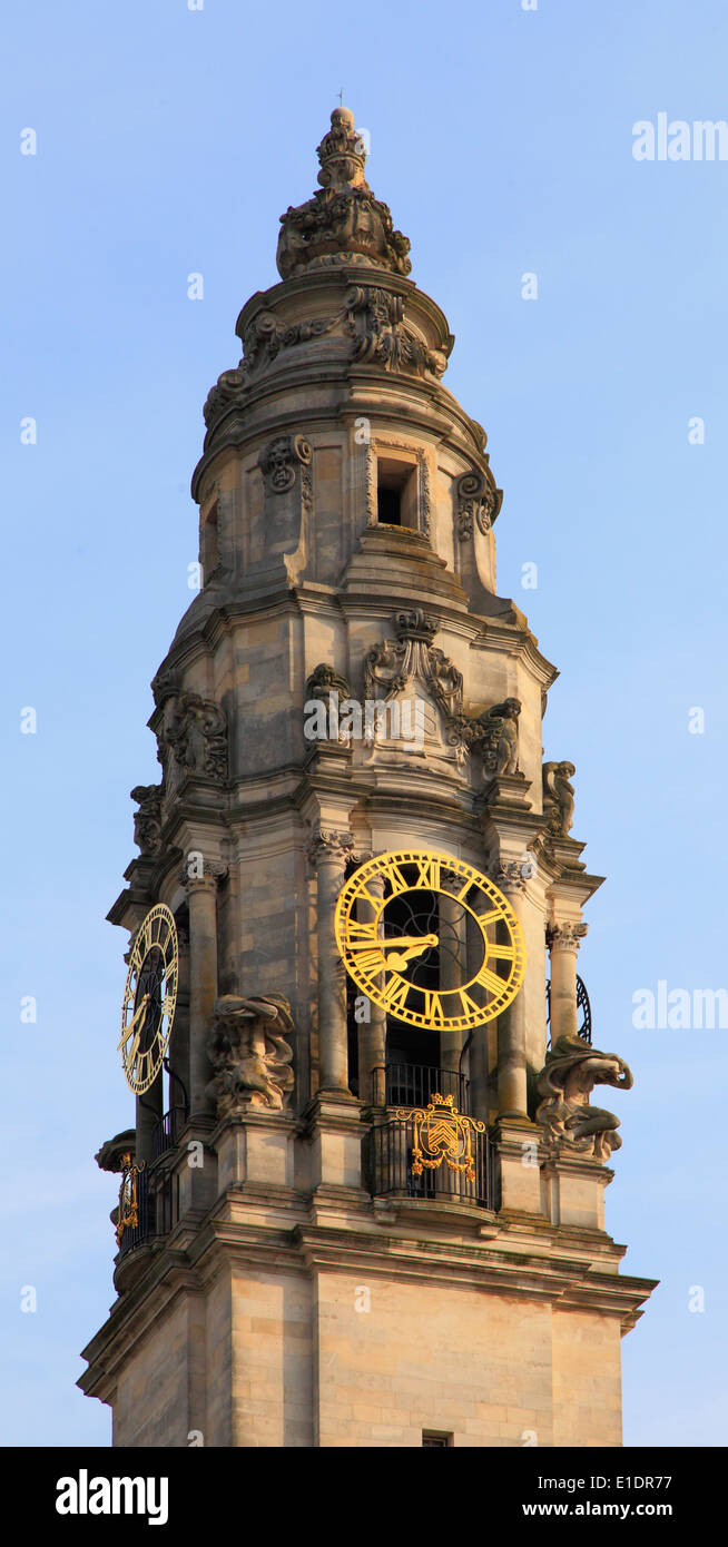 Cardiff city hall hi-res stock photography and images - Alamy
