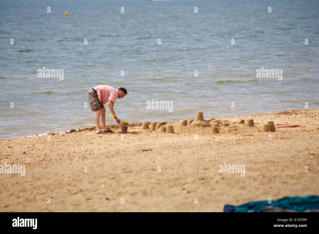 Making sandcastles hi-res stock photography and images - Alamy