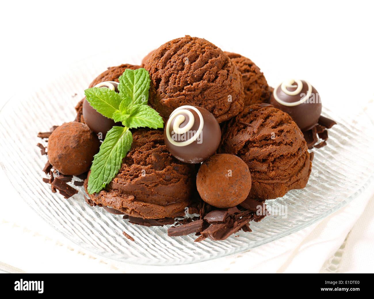 Scoops of chocolate ice cream and truffles Stock Photo - Alamy