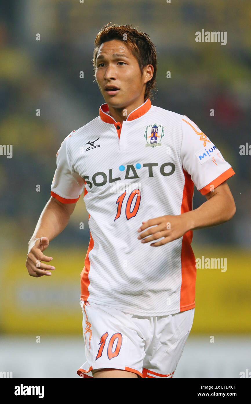 Fukuda Denshi Arena, Chiba, Japan. 31st May, 2014. Riki Harakawa (Ehime ...