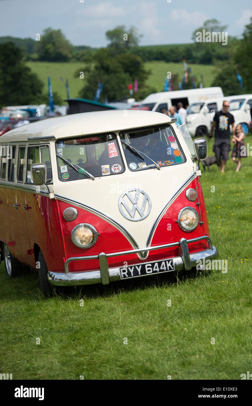 1971 red hi-res stock photography and images - Alamy