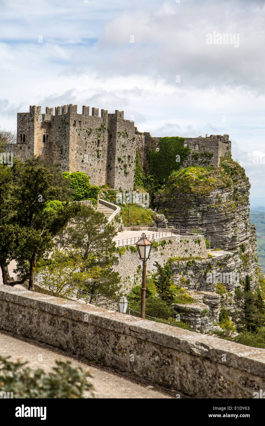 Norman Venus castle at Erice, Sicily Stock Photo - Alamy