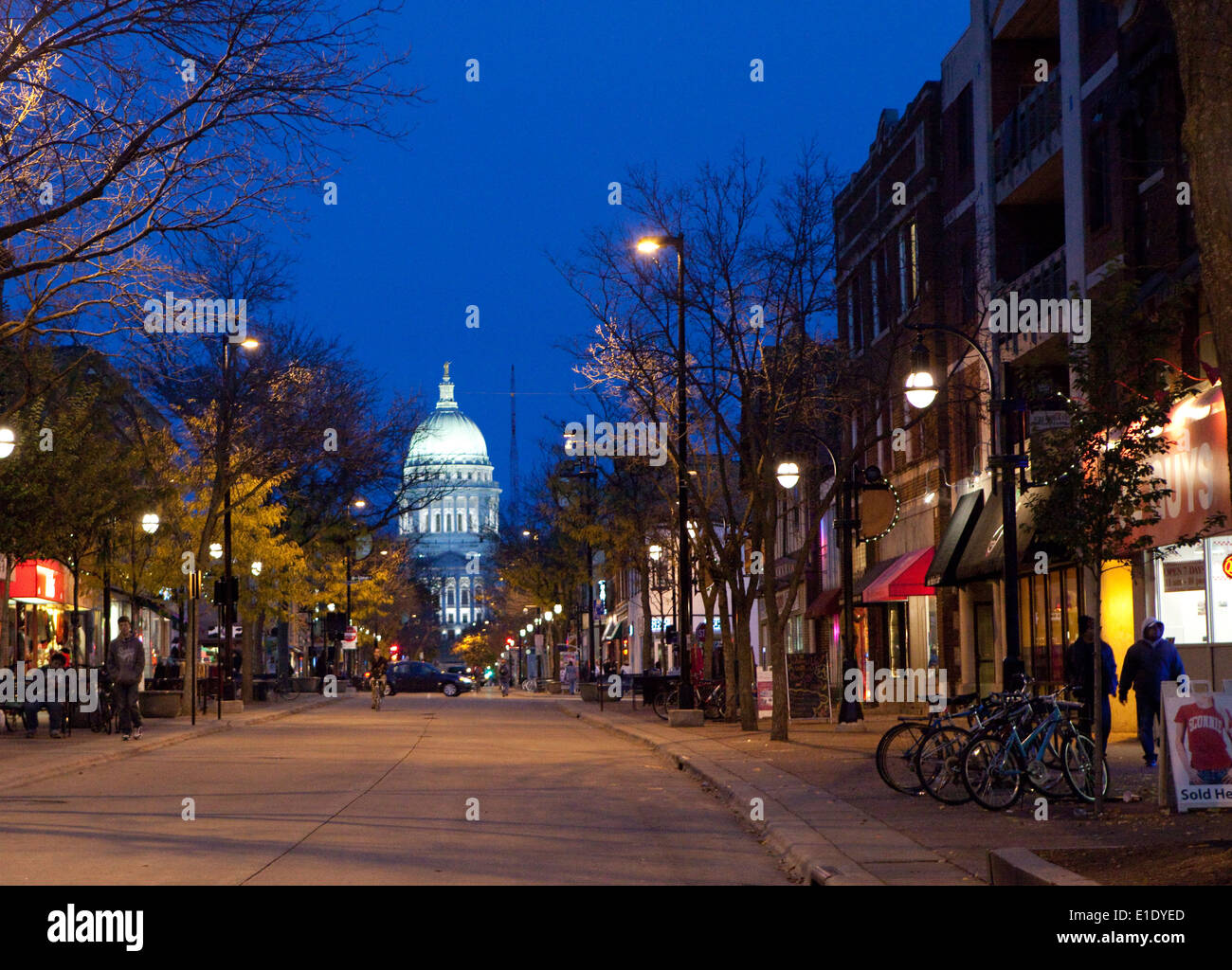 A view of State Street in front of the State Capitol building in ...
