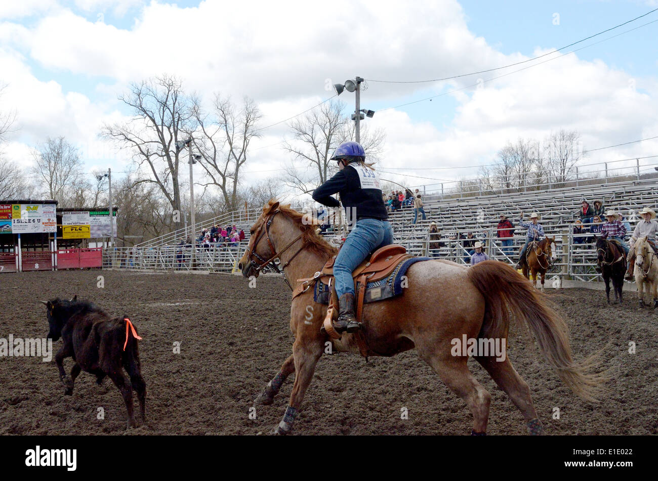Girl roping calf hi-res stock photography and images - Alamy