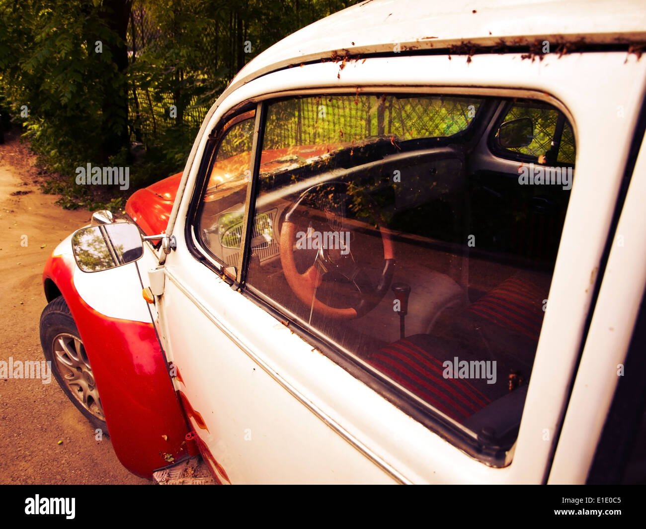 Car side view old hi-res stock photography and images - Alamy