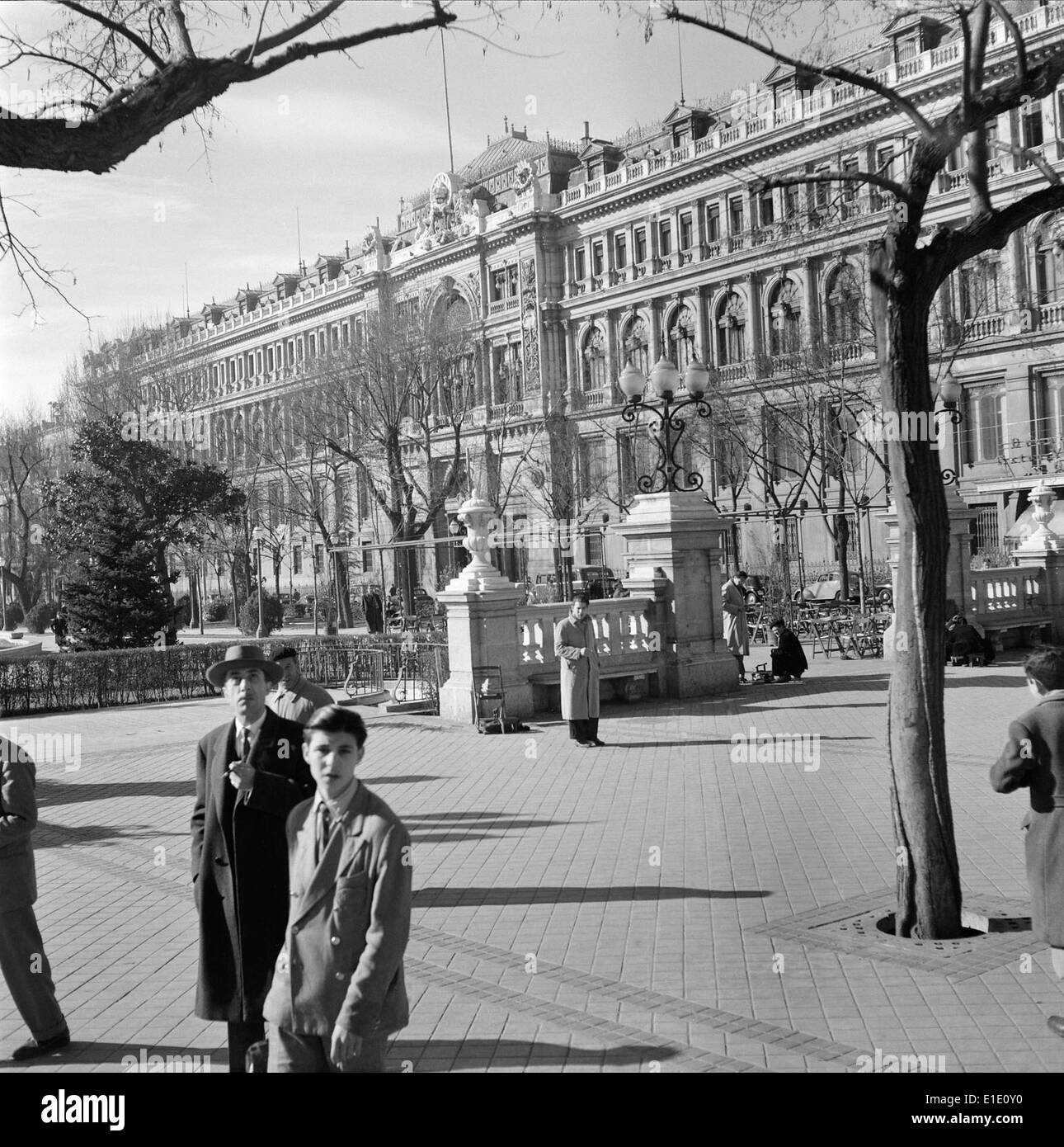 Capital in royal palace Black and White Stock Photos & Images - Alamy