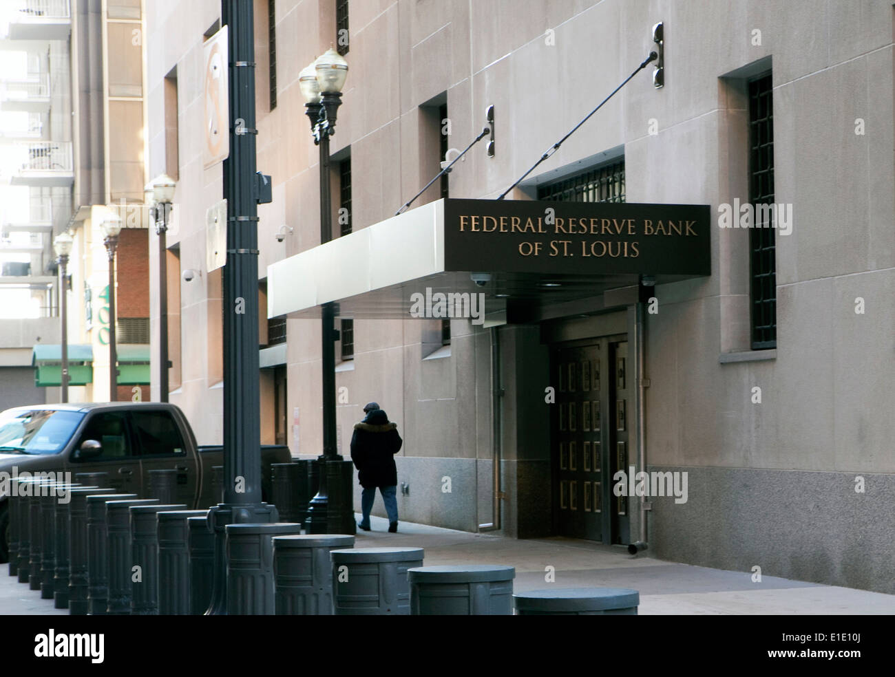 The fed reserve building hi-res stock photography and images - Alamy