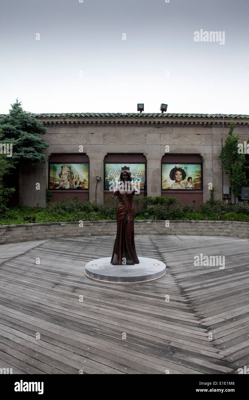 The Miss America statue is seen in Atlantic City, New Jersey Stock ...