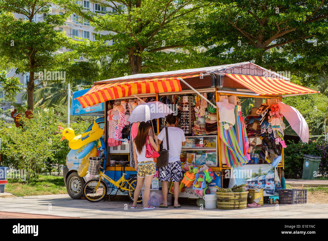peddle-car-one-startups-supported-hi-res-stock-photography-and-images