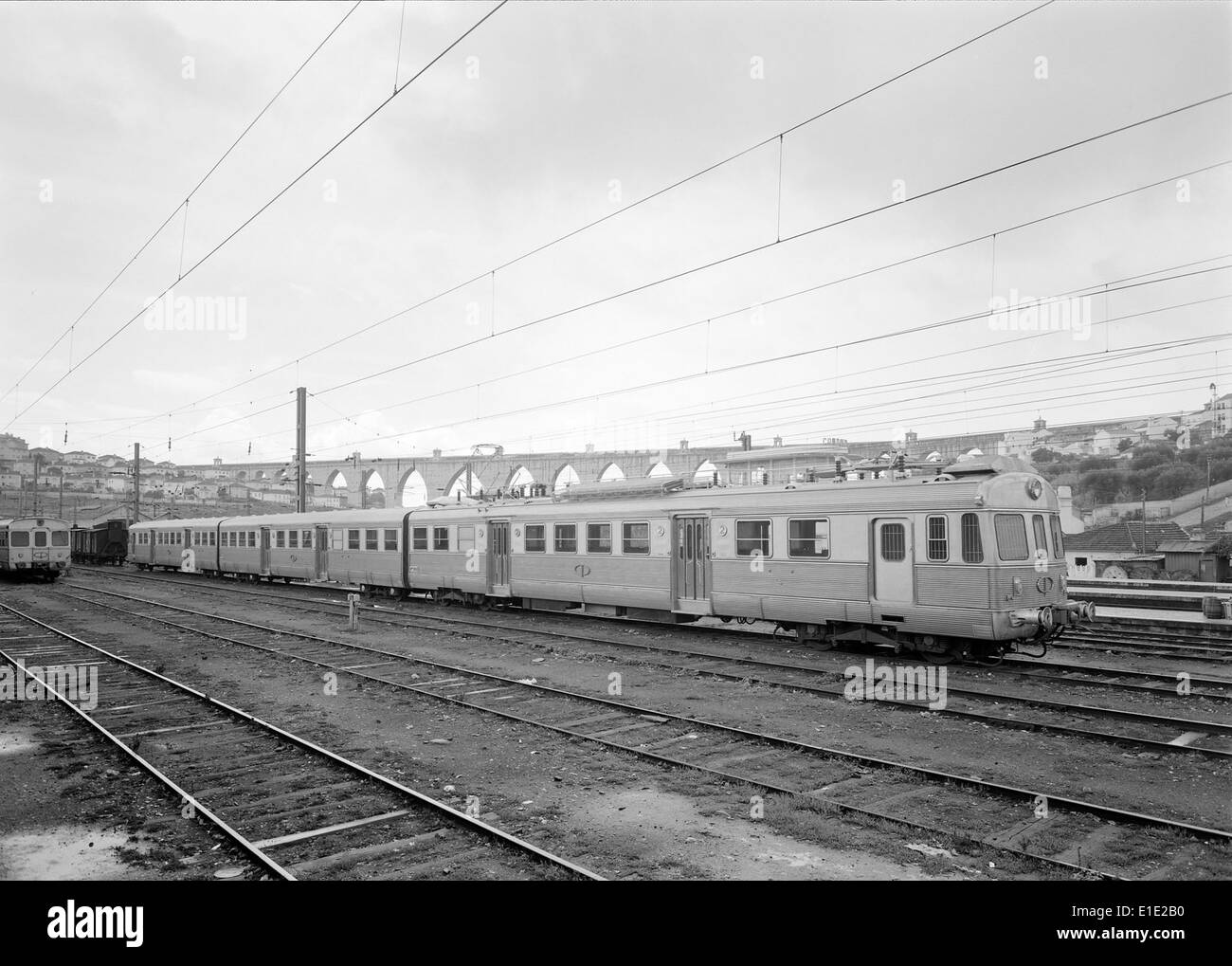 Stations de train Black and White Stock Photos & Images - Alamy