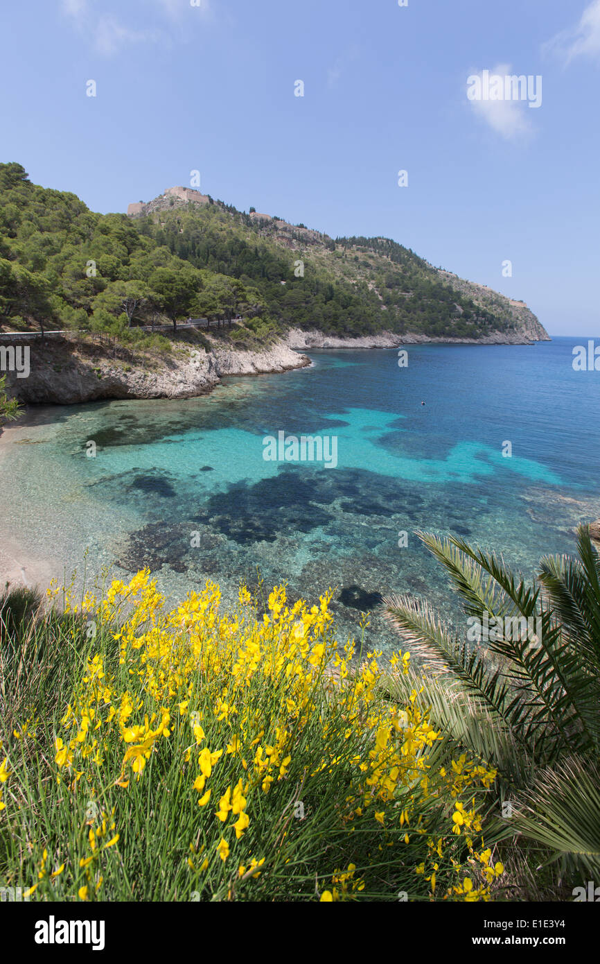 Village of Assos, Kefalonia. Picturesque view of a small bay and ...