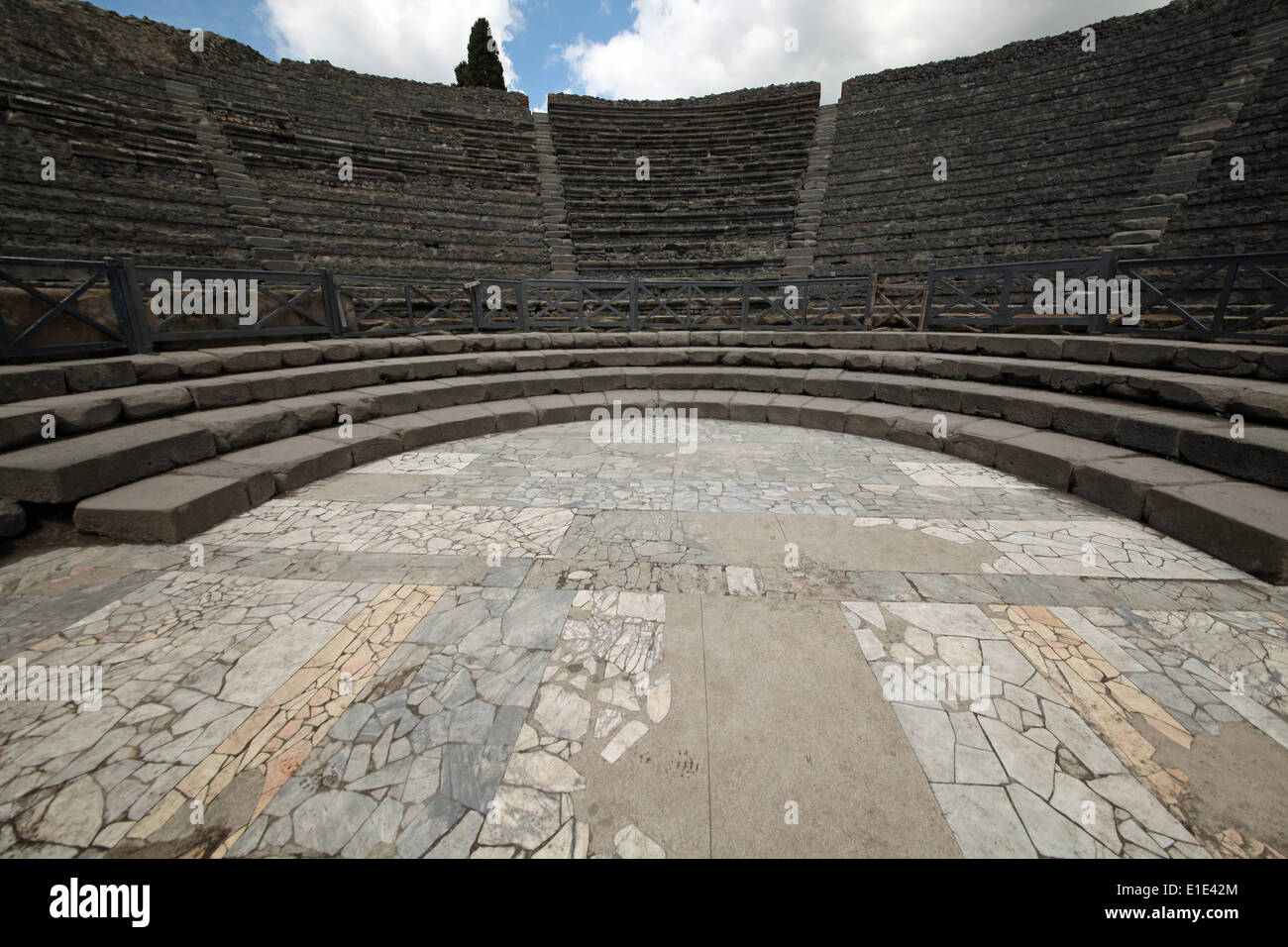 Pompeii amphitheater hi-res stock photography and images - Alamy