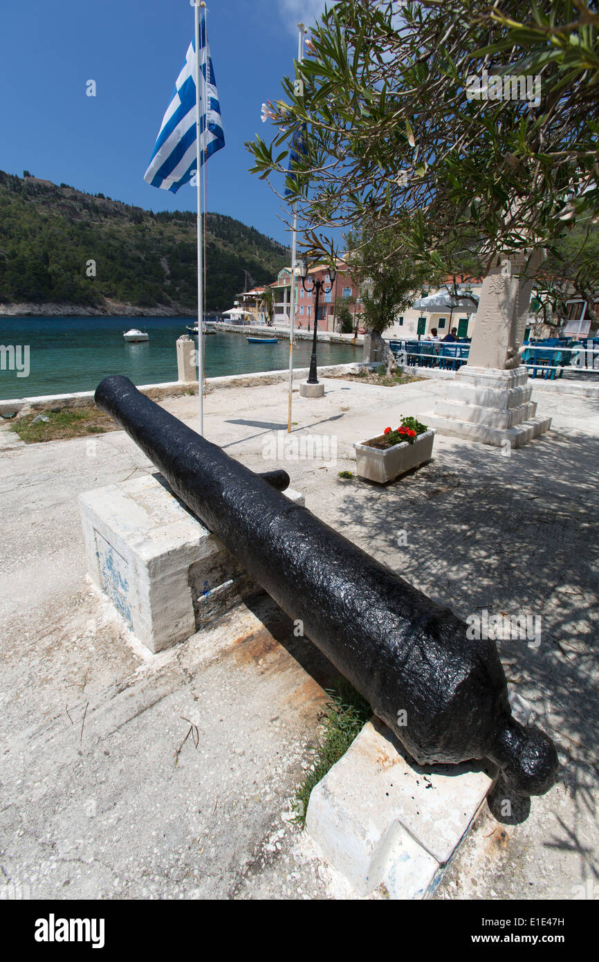 Village of Assos, Kefalonia. Picturesque view of Assos village square ...