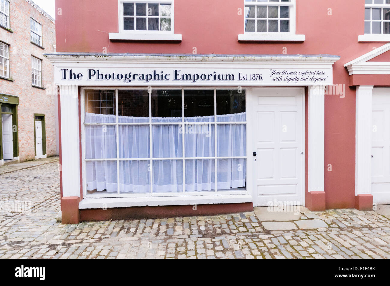 Victorian shop signs hi-res stock photography and images - Alamy