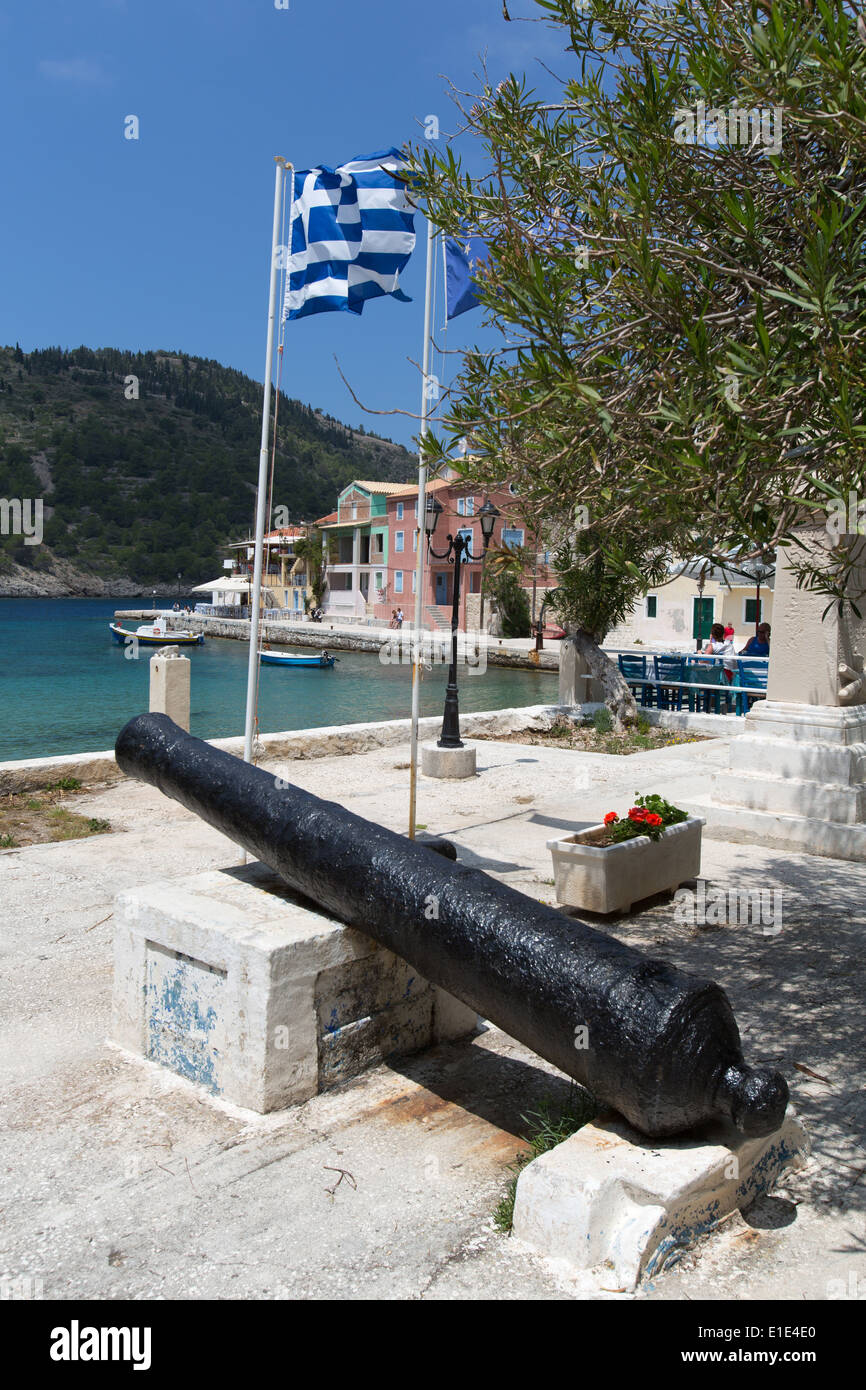 Village of Assos, Kefalonia. Picturesque view of Assos village square ...