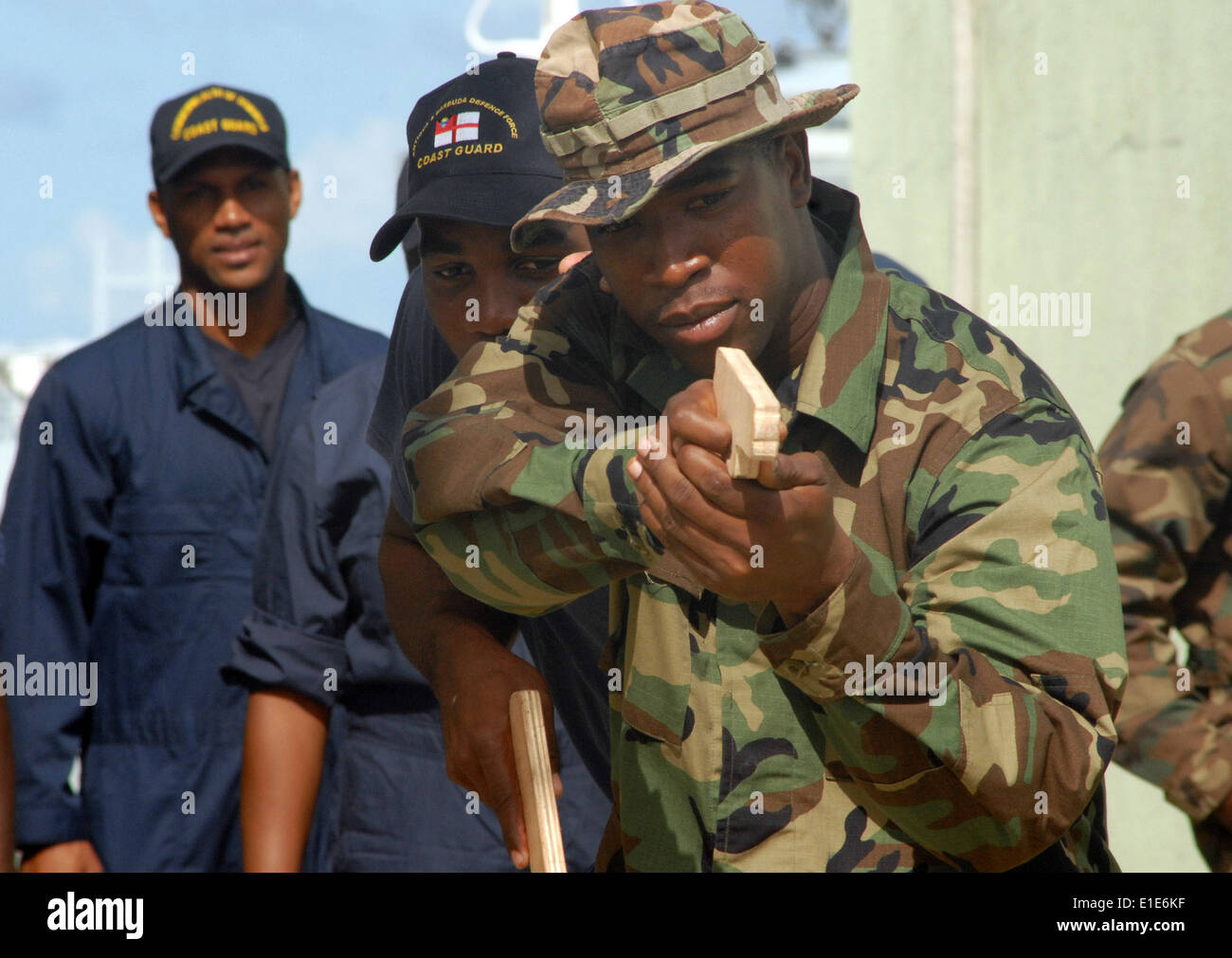 Barbados defense force hi-res stock photography and images - Alamy