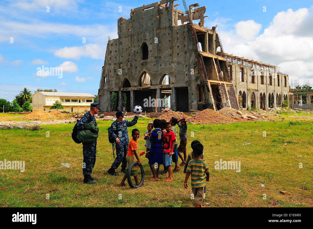U s navy capt lisa franchetti hi-res stock photography and images - Alamy