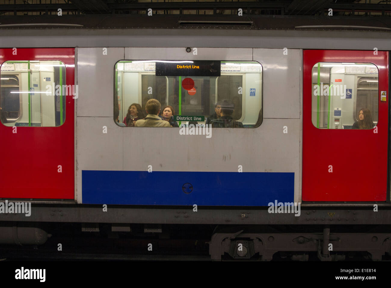 Underground subway train hi-res stock photography and images - Alamy