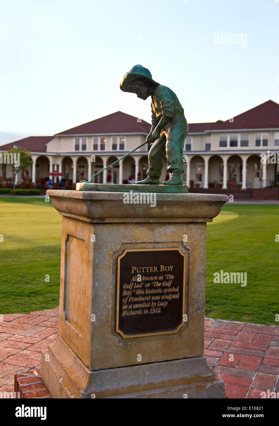 The "Putter Boy" sundial sculpture at Pinehurst Resort and Country Club ...