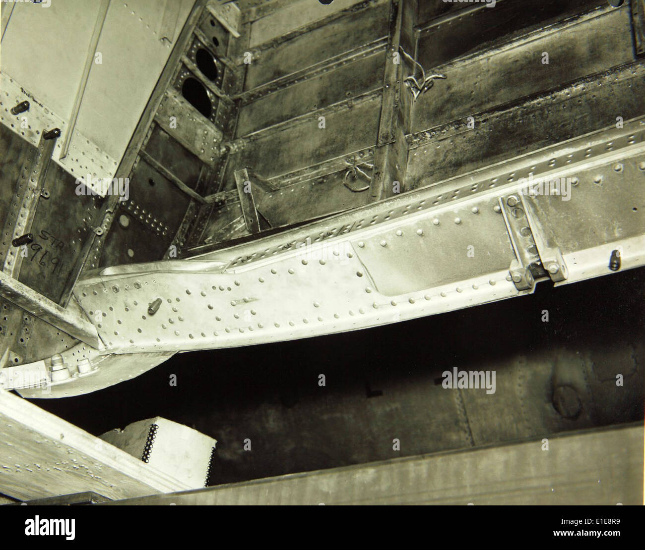 The Convair 580 was a propeller-driven airliner that served in both ...