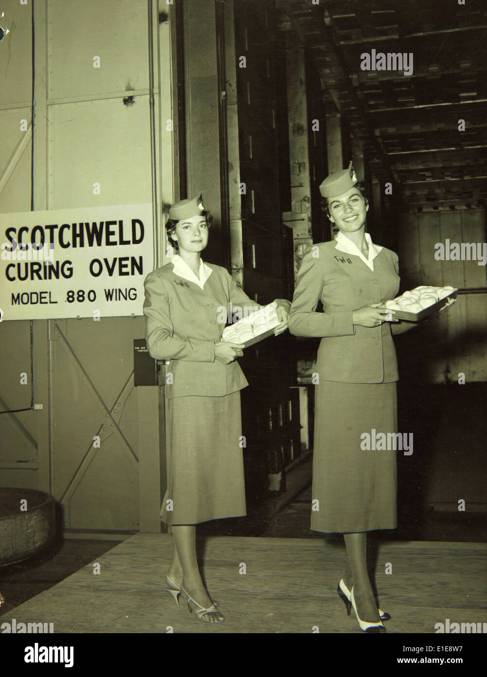 The Convair 880 was a commercial jet airliner designed by Convair in ...