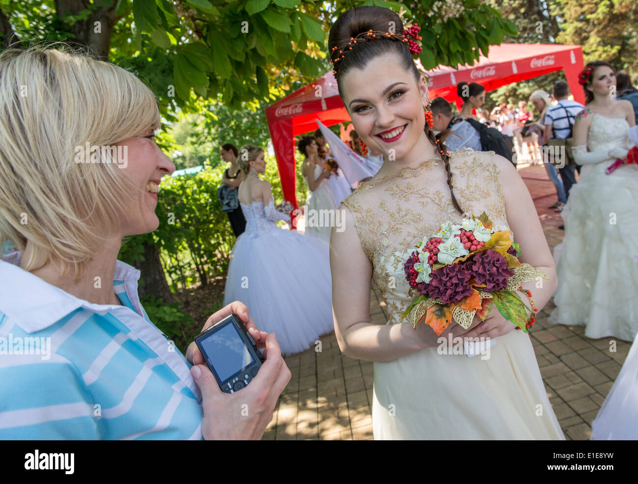 Woman bride ukraine wedding hi-res stock photography and images - Alamy