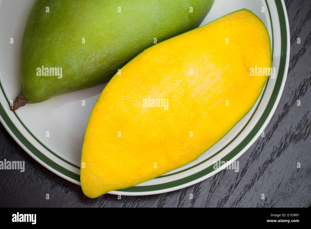 Mango fruit table hi-res stock photography and images - Alamy