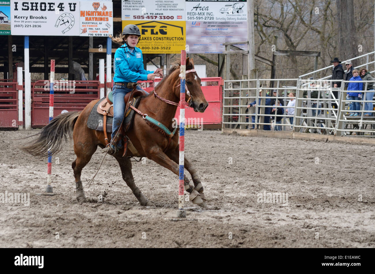 Compete in rodeo event hi-res stock photography and images - Alamy
