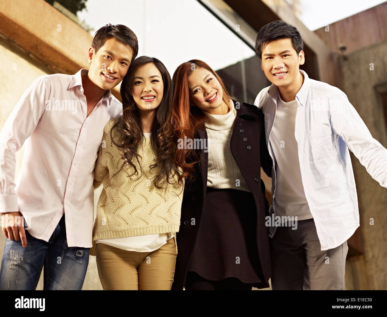 Japanese girl friends hi-res stock photography and images - Alamy