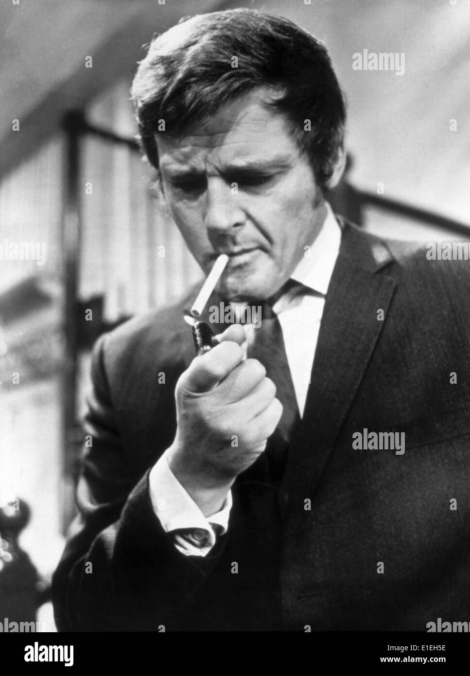 CROSSPLOT (1969) ROGER MOORE, ALVIN RAKOFF (DIR) CRPL 003 MOVIESTORE ...