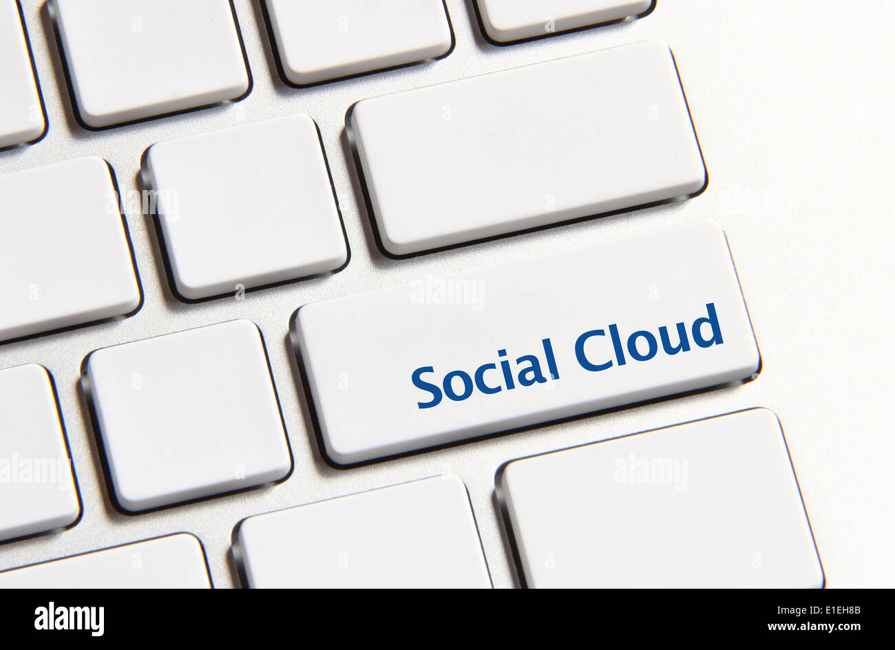 Social computing hi-res stock photography and images - Alamy