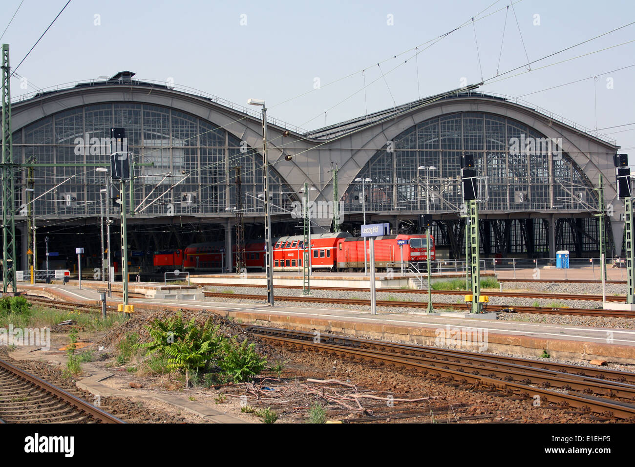 Leipzig Hauptbahnhof, Hbf, main railway station Stock Photo - Alamy