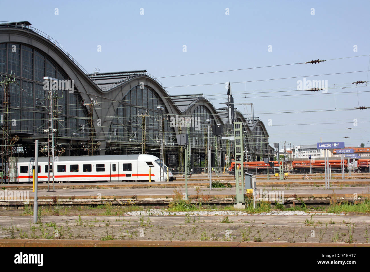 Leipzig Hauptbahnhof, Hbf, main railway station Stock Photo - Alamy